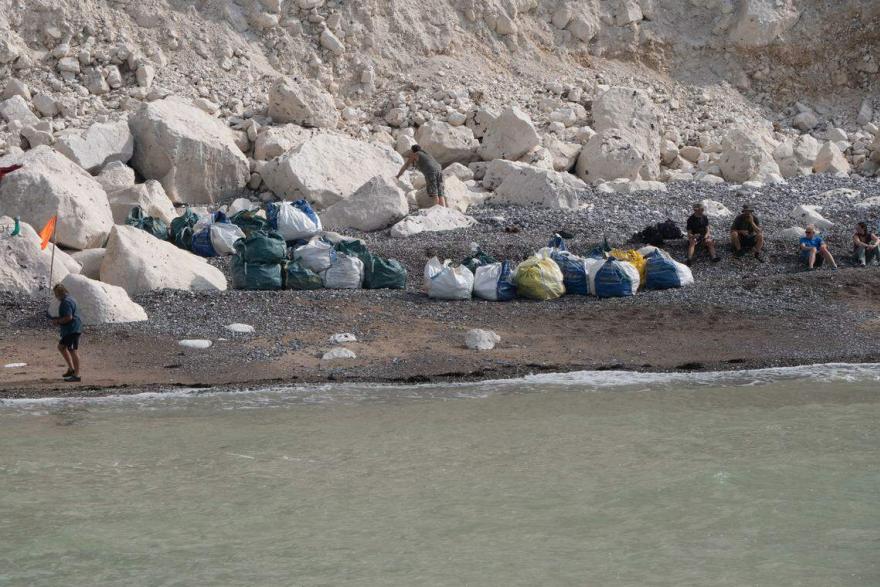 Fighting back against plastic pollution of the oceans, International ...