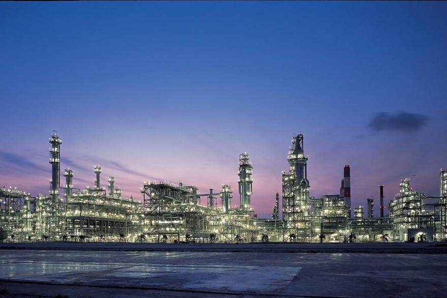 Shell Singapore invests in polycarbonate development unit at Jurong ...